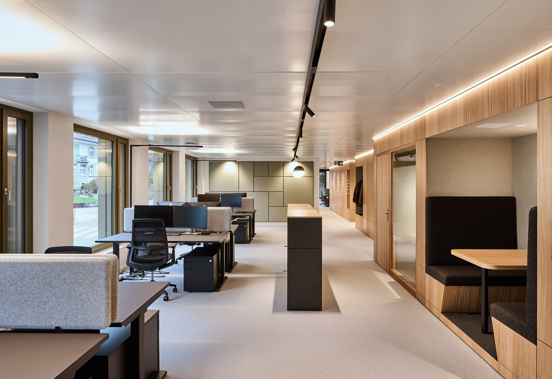 Bank Avera ist ein Best Work­­spaces 2024 - Mint Architecture